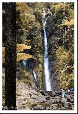 NATURE PHOTOGRAPHY: Curug Cilember (Cilember Waterfall)